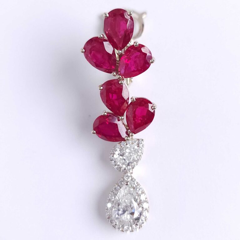 Custom Diamond Earrings: Create Your Perfect Pair